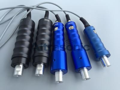 China 30kHz Portable Ultrasonic Spot Welding Sonotrode 10kg Handheld Plastic Welder for sale