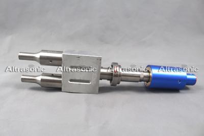 China 30kHz Ultrasonic Spot Welding Machine with BNC Connector 500W Portable Handheld Riveting System for sale