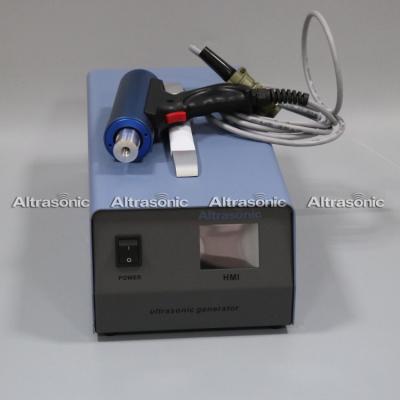 China 28kHz Handheld Ultrasonic Spot Welding Gun 500W Titanium Alloy Horn for Plastic Riveting for sale