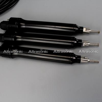 China RFID Inlay Ultrasonic Plastic Welder 70kHz 100W with Digital Generator for Antenna Embedding for sale