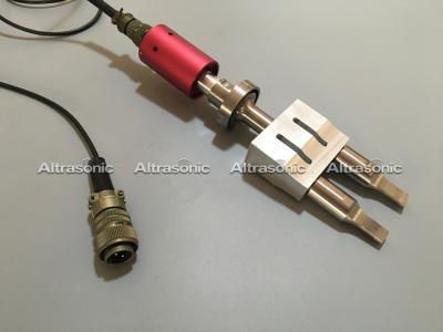 China Auto Tuning Hand Held Ultrasonic Spot Welding Machine 20kHz 1000W for Automotive Parts Assembly for sale