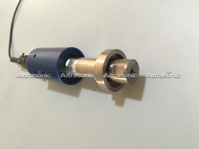 China Portable Ultrasonic Spot Welding Machine 28K 35K with Reserve Tankpad for Plastic Welding for sale