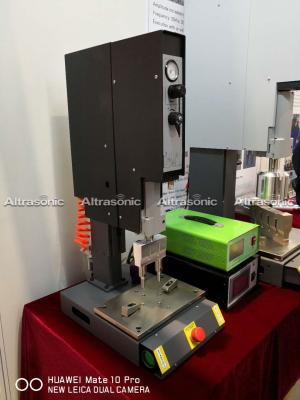 China 35kHz Multi Head Ultrasonic Plastic Welder 1200W for Electric Cover Welding for sale