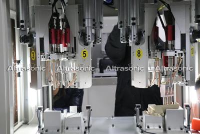 China Portable Ultrasonic Spot Welder 35kHz Multi Riveting Horn for Auto Parts Welding for sale
