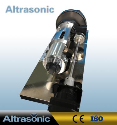 China Ultrasonic Sealing Machine 20kHz 2600W for Nonwoven Bag Making and Quilting Patterns for sale