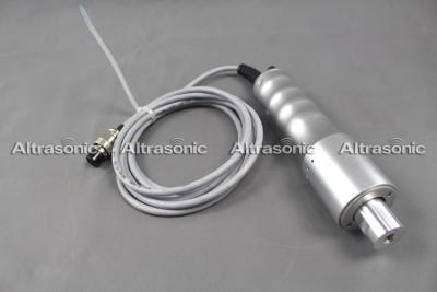 China Ultrasonic Spot Welding Machine 28kHz 35kHz for Automotive Interior Plastic Parts Riveting Embossing for sale