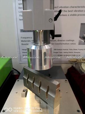 China Ultrasonic Charger Shell Plastic Welding Machine 20kHz 2600W for Phone Laptop Power Adapter for sale