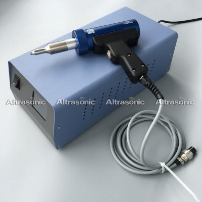 China 35kHz 500W Handheld Ultrasonic Spot Welding Machine for Auto Parts Welding for sale
