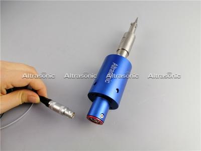 China 30 KHZ Ultrasonic Plastic Cutting Knife Fixed On Automatic Production Lines for sale