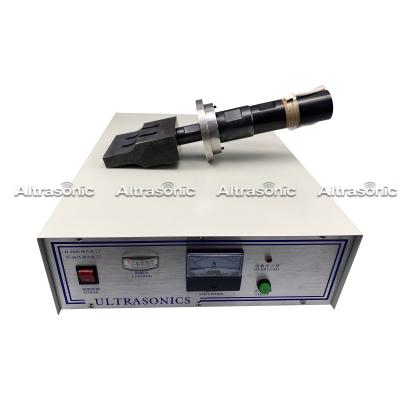 China 20kHz 1500W Ultrasonic Generator with Transducer and Welding Horn for Mask Machine for sale