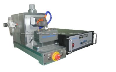 China 20kHz Ultrasonic Metal Welding Machine 380V 16A Digital Generator for Solar and Cable Welding for sale