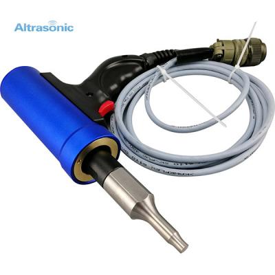 China Automobile Spoiler Ultrasonic Puncture Welding Machine 20kHz 900W for Car Tail for sale