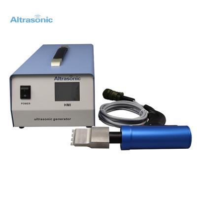 China Robotic Ultrasonic Spot Welding Machine 20kHz 1000W for Automotive Bumper Hole Punching for sale
