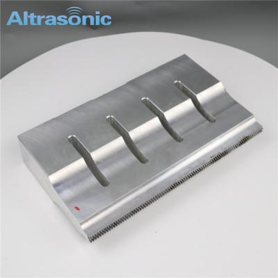 China 15kHz 4200W Aluminum Horn for Ultrasonic Plastic Welding Machine 110x20mm for sale