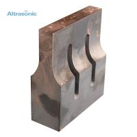 China Full Wavelength Ultrasonic Horn 110x20mm 110x25mm 20kHz for Plastic Welding for sale