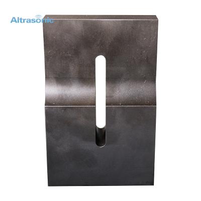 China Customizable Steel Horn 110x20mm for Ultrasonic Mask Welding Machine 15-70kHz for sale