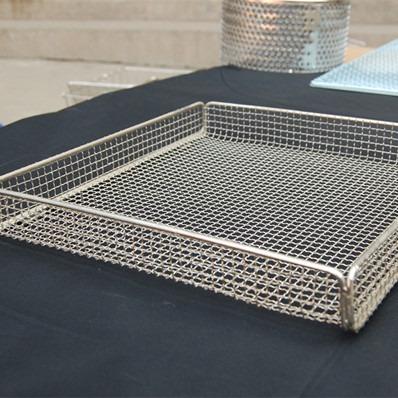 China Stainless steel washing basket, With handle square shape 304 316 stainless steel wire mesh leachate washing basket clean for sale