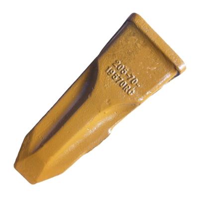 China made in China Hot sale PC200-6 Crawler excavator spare parts bucket tooth 205-70-19570 for sale