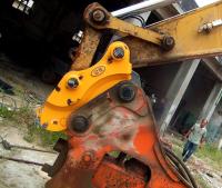 China Excavator Mechanical Spare Parts Safety Hydraulic Quick Hitch Release Coupler for sale