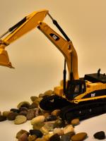 China DM Carter 385C Alloy Excavator Model Engineering Machinery Car Simulation Metal Decoration Ornaments for sale