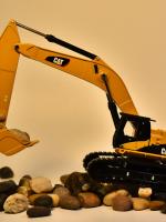 China DM Carter 385C Alloy Excavator Model Engineering Machinery Car Simulation Metal Decoration Ornaments for sale