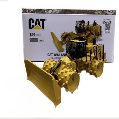 China 836 Landfill Compactor 1/50 Scale Diecast Alloy Construction Model Art 85763 for sale