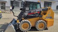 China Used 2023 XCMG XC7 SR07B Skid Steer Sweeper with Bucket and Sweeper Attachments for sale