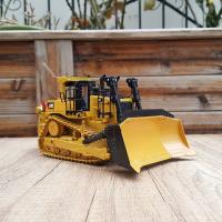 China DM 1/50 D10T2 Track-Type Bulldozer Diecast Model Construction Vehicle 85532C Collectible for sale