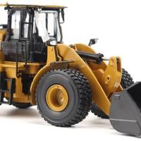 China DM 1/50 Scale Wheel Loader Model 85770 Diecast Alloy Shovel Truck Miniature for sale