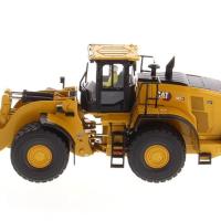 China DM New 982 XE Wheel Loader 1/50 Scale Alloy Vehicle Model 85685 Diecast Masters for sale