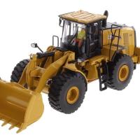 China DM New 1/50 Scale Wheel Loader Diecast Alloy Shovel Model 85686 Construction Vehicle for sale