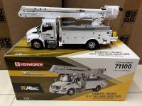China DM 1/32 Kenworth T380 Aerial Work Platform Truck Alloy Construction Vehicle Model 71100 for sale