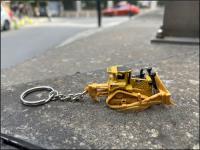 China DM 85984 Track Type Tractor Bulldozer Model Keychain Collectible Construction Gift for sale