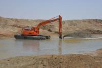 China Factory Customized 5-30 Ton Amphibious Excavator Undercarriage Floating Pontoon River Dredging Swamp Digger Equipment for sale