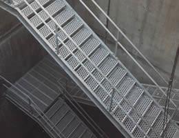 China Durable Anti Skid Safety Round Grating Anti Rust Pre Galvanized Steel Grating for sale