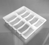 China 185 X 175 X 28MM Disposable Plastic Food Trays PP White Divided Food Tray for sale