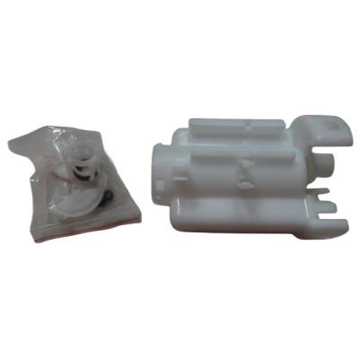 China Auto Diesel Fuel Filter OEM MR526974 Plastic Material For Mitsubishi V73 6 Month Warranty for sale