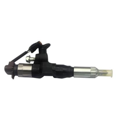 China Auto Diesel Fuel Injectors Common Rail 095000-6353 OEM 23670-E0050 for HINO ISUZU 4pcs for sale
