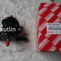China Engine Fuel Filter 23300-50110 for Toyota OEM Replacement 6 Month Warranty for sale