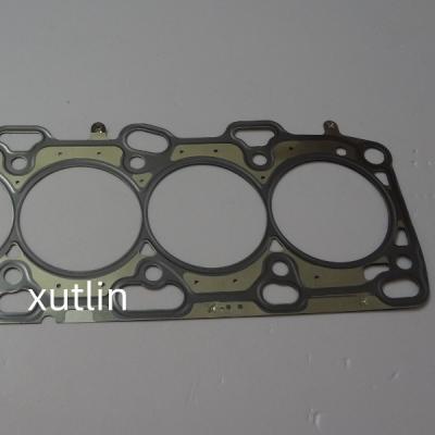 China Mitsubishi MN163381 Engine Fuel Filter Spare Parts High Quality 6 Month Warranty for sale