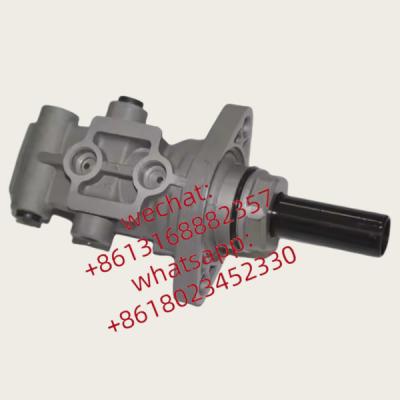 China Xutlin Brake Master Cylinder 47208-26010 4720826010 for Toyota Hiace KDH200 2006-2014 for sale