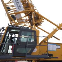 China Yellow Second Hand Crawler Cranes 254t In Marine Engineering And Complete The Project Well for sale