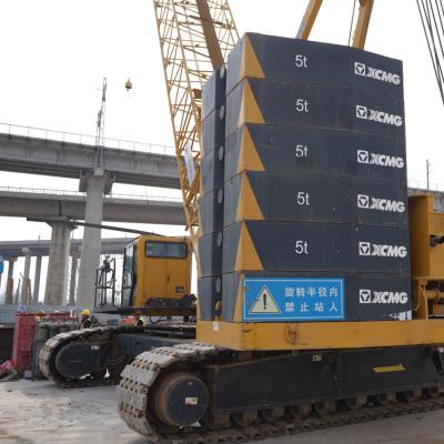 China Steel Wire Ropes Braking System crawler mounted crane Safe Smooth Operation In Heavy Lifting Tasks for sale