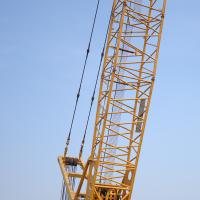 China Crawler Mobile Crane with 50 To 300 Tons Lifting Capacity, Load Moment Indicator, and 0.9 Kg/cm² Max Ground Pressure for Site Operations for sale