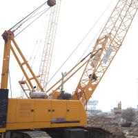 China Steel Hydraulic Crawler Crane with 32t Counter Weight 3600kNm Tamping Capacity and 24-84m Heavy Boom Length for sale