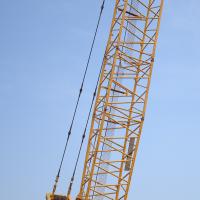 China Rough Terrain Mobile Crane With 200 To 600 Liters Fuel Tank Capacity 360 Degrees Rotation And Up To 100 Tons Counterweight for sale