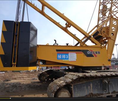 China 180 Tons Lifting Capacity Mobile Cranes with 360 Degrees Rotation and Single Line Pull Hoist System for Heavy Duty Lifting for sale