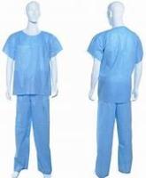 China Comfortable Disposable Surgical Suit , Disposable Workwear Soft Hand Feeling for sale