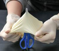 China Latex free medical disposable gloves / Powder free vinyl gloves for sale