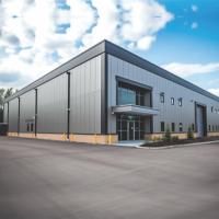 China Reliable & Economical Pre-Engineered Steel Workshops for Industrial Use Low-Cost Option for Businesses for sale